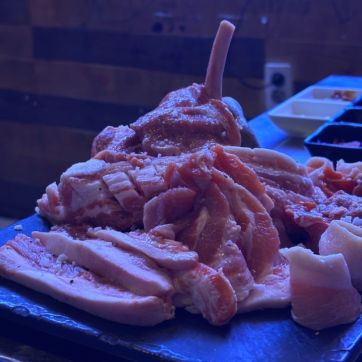 금복뒷고기 비산본점 - 비산동 돼지고기 | 뽈레 Polle