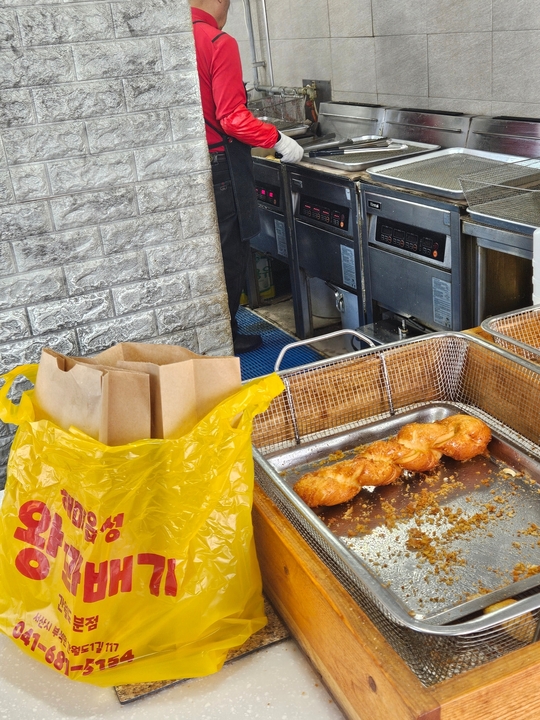 해미읍성왕꽈배기 해미본점 - 해미면 꽈배기/도너츠 | 뽈레 Polle