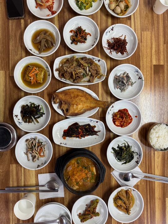 오동나무 식당 - 강동면 한식 | 뽈레 Polle