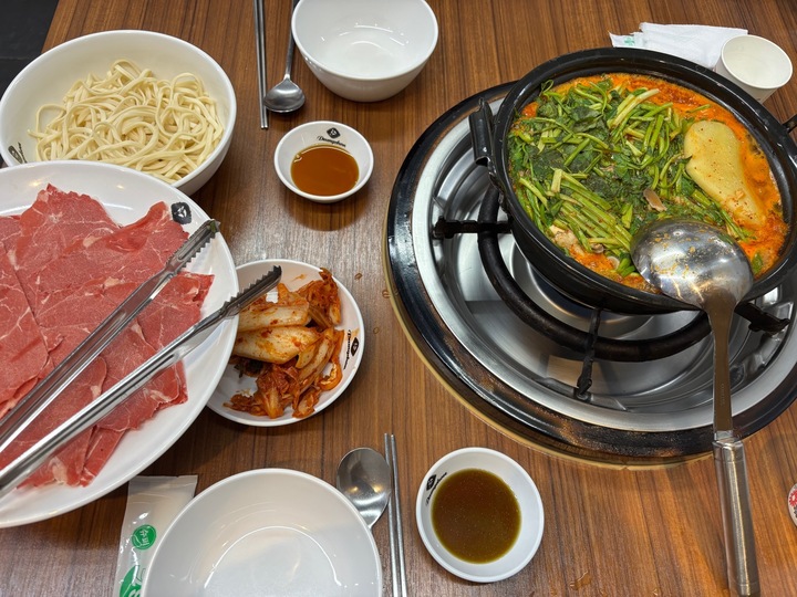 등촌 샤브 칼국수 광명사거리역점 - 광명동 샤브샤브 | 뽈레 Polle